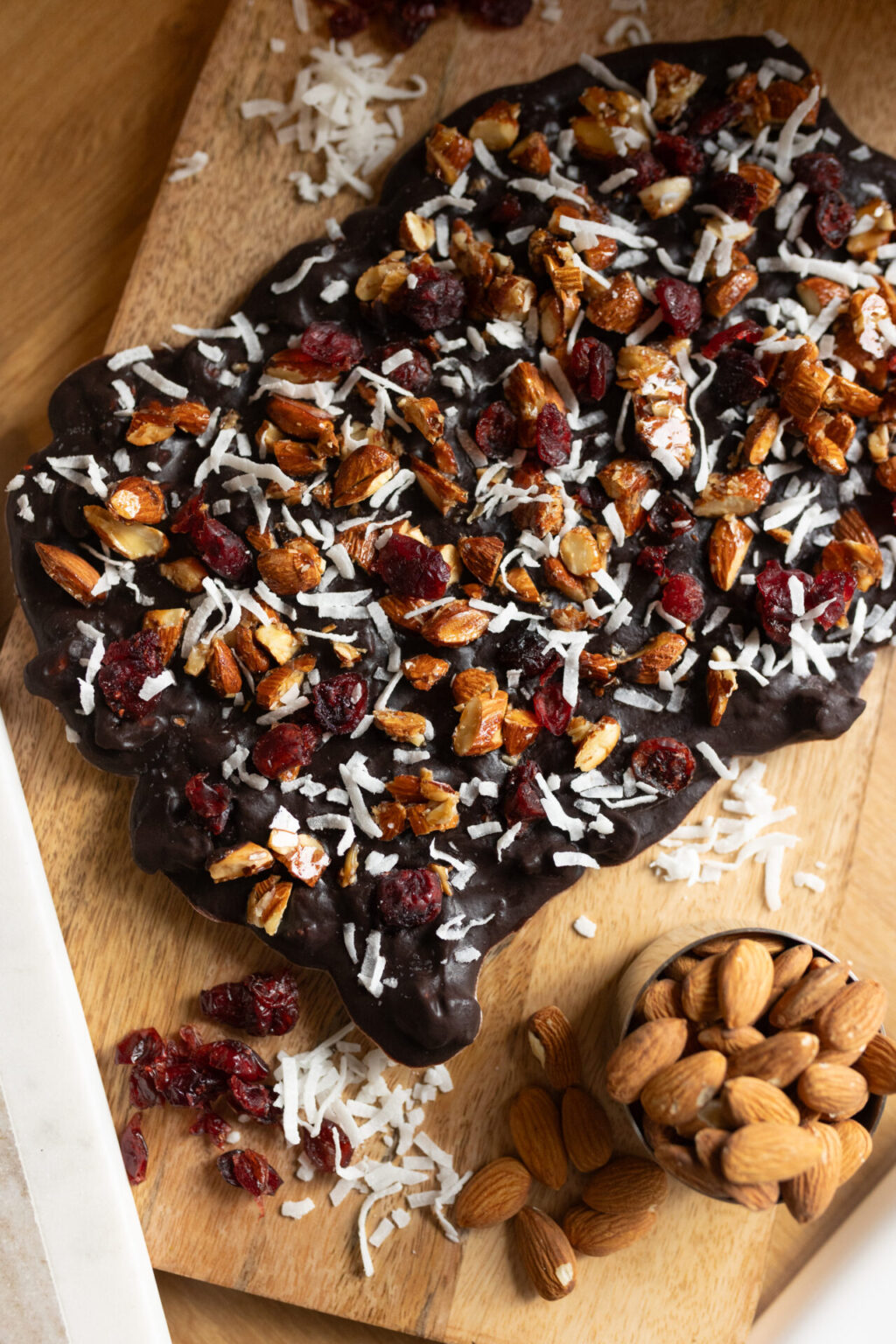 Almond Caramel Crumble Chocolate Bark | Liver Canada